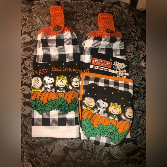 Peanuts | Kitchen | Peanuts Halloween Kitchen Set | Poshmark
